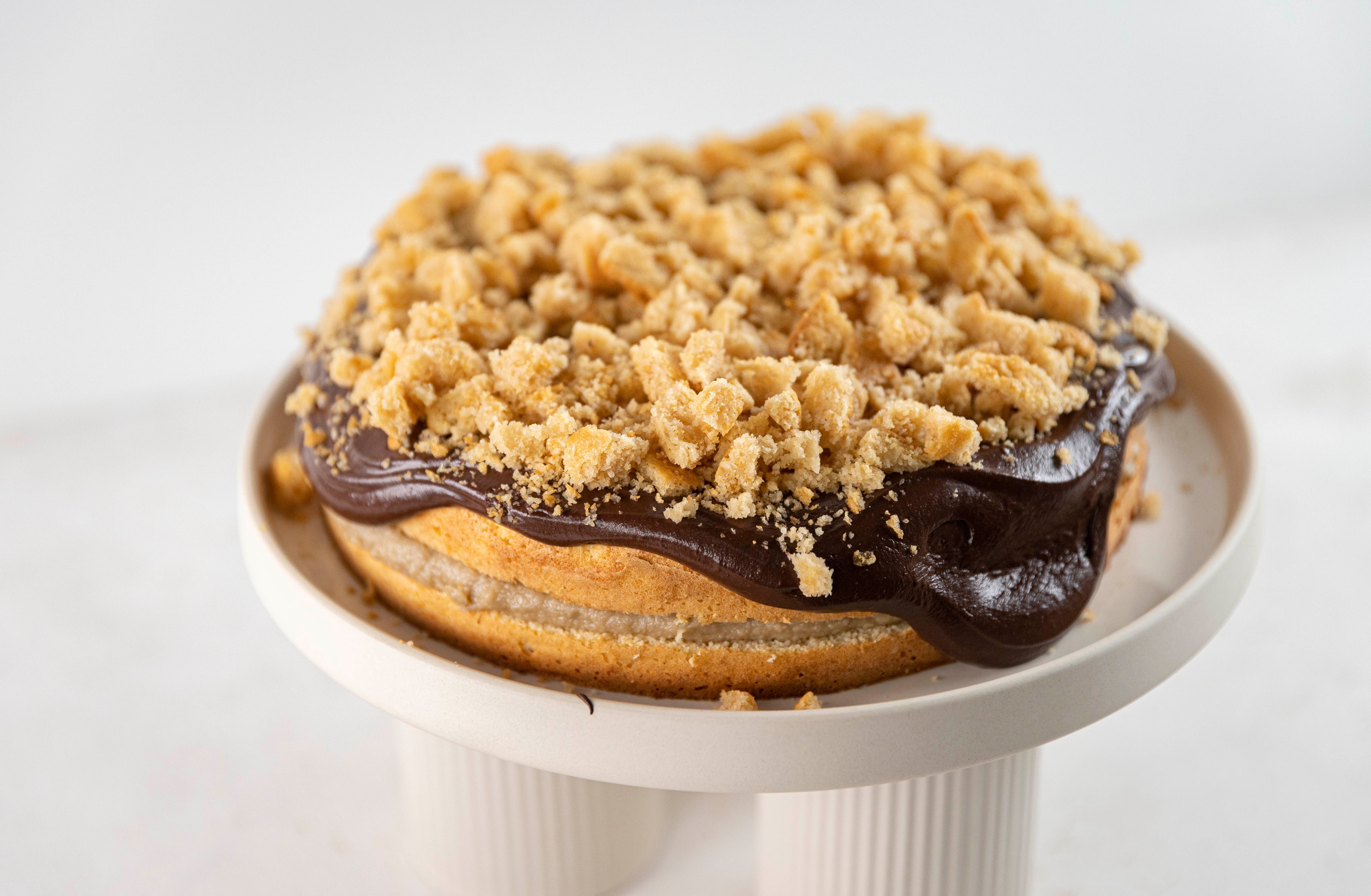 Luke Hines has a new cooking show!