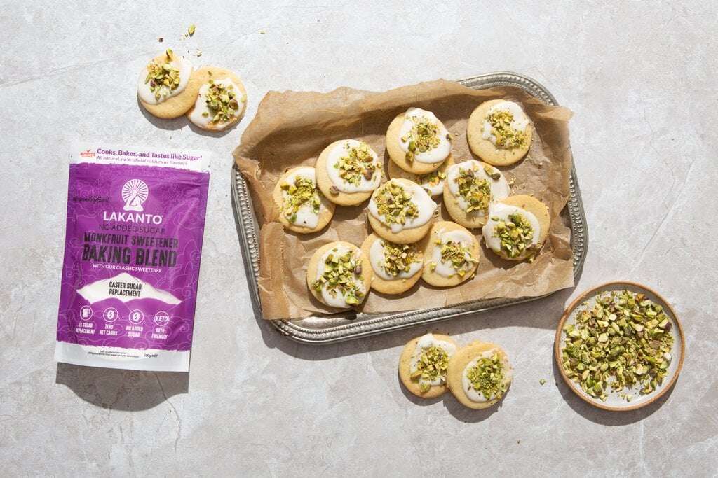 Pistachio White Chocolate Shortbread Cookies – Lakanto Australia